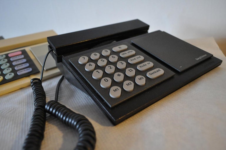 Iconic Beocom 600 Telephone from 1986 by Bang and Olusfen For Sale at ...