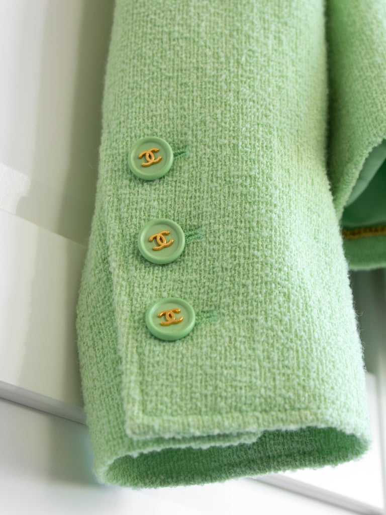 Iconic Chanel Vintage Princess Diana S/S 1997 Green Tweed CC 97P Jacket ...