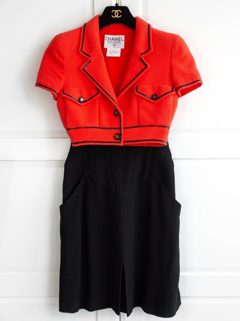 Iconic Chanel Vintage S/S 1995 Barbie Cropped Red Black 95P Jacket ...