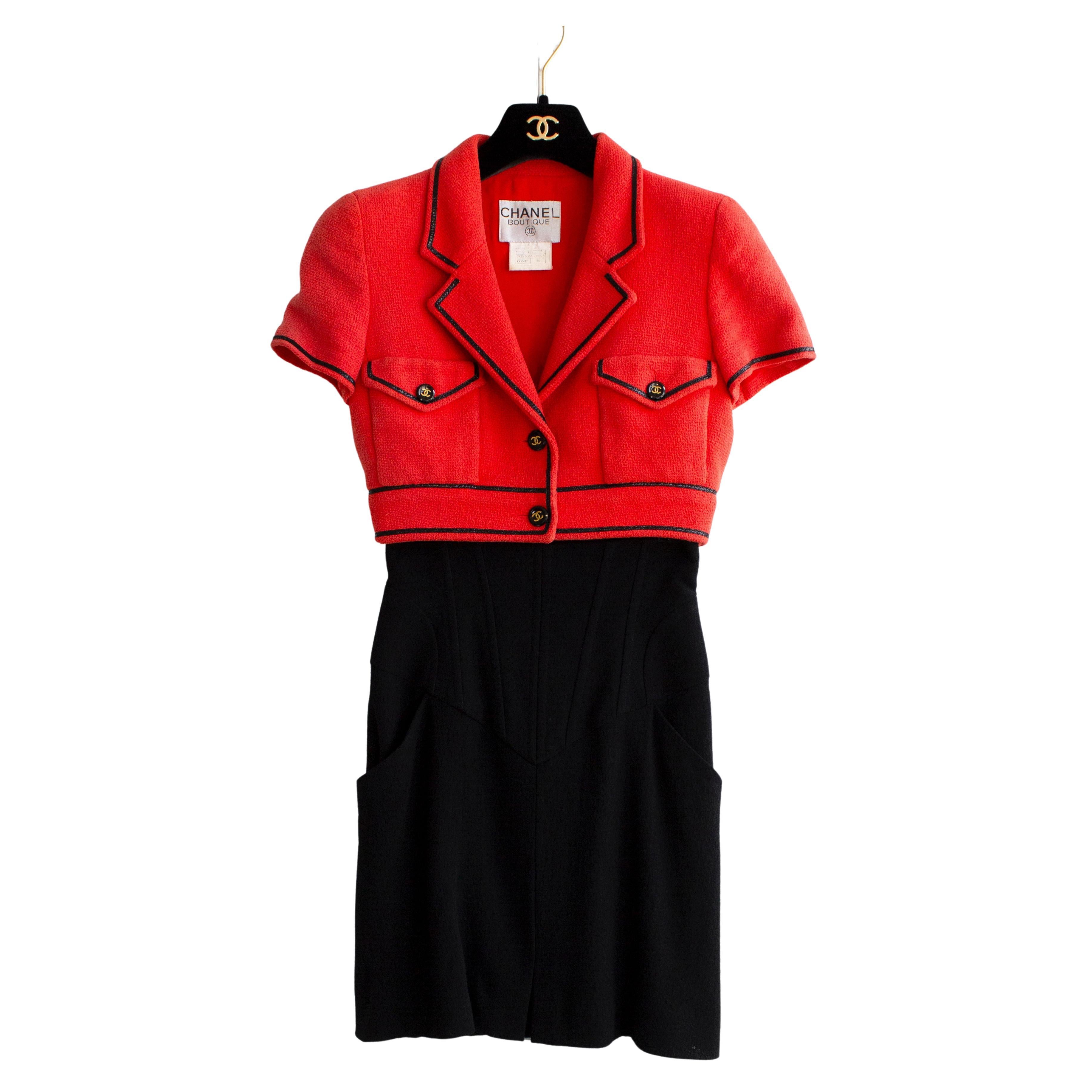 Iconic Chanel Vintage S/S 1995 Barbie Cropped Red Black 95P Jacket ...