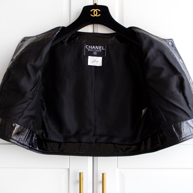 Iconic Chanel Vintage Spring 1995 Cropped Black Patent Leather 95P ...