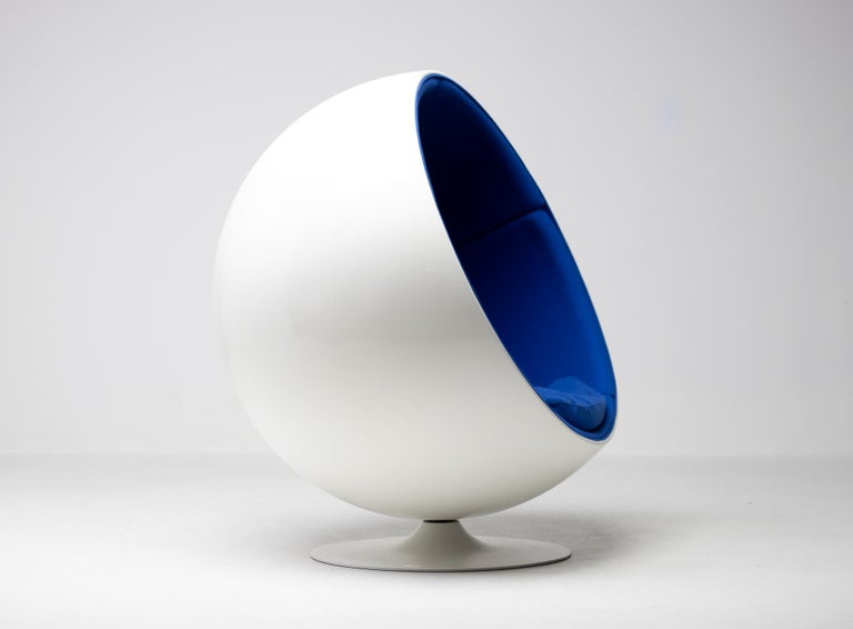 Iconic Eero Aarnio Blue Swivel Ball Chair at 1stDibs