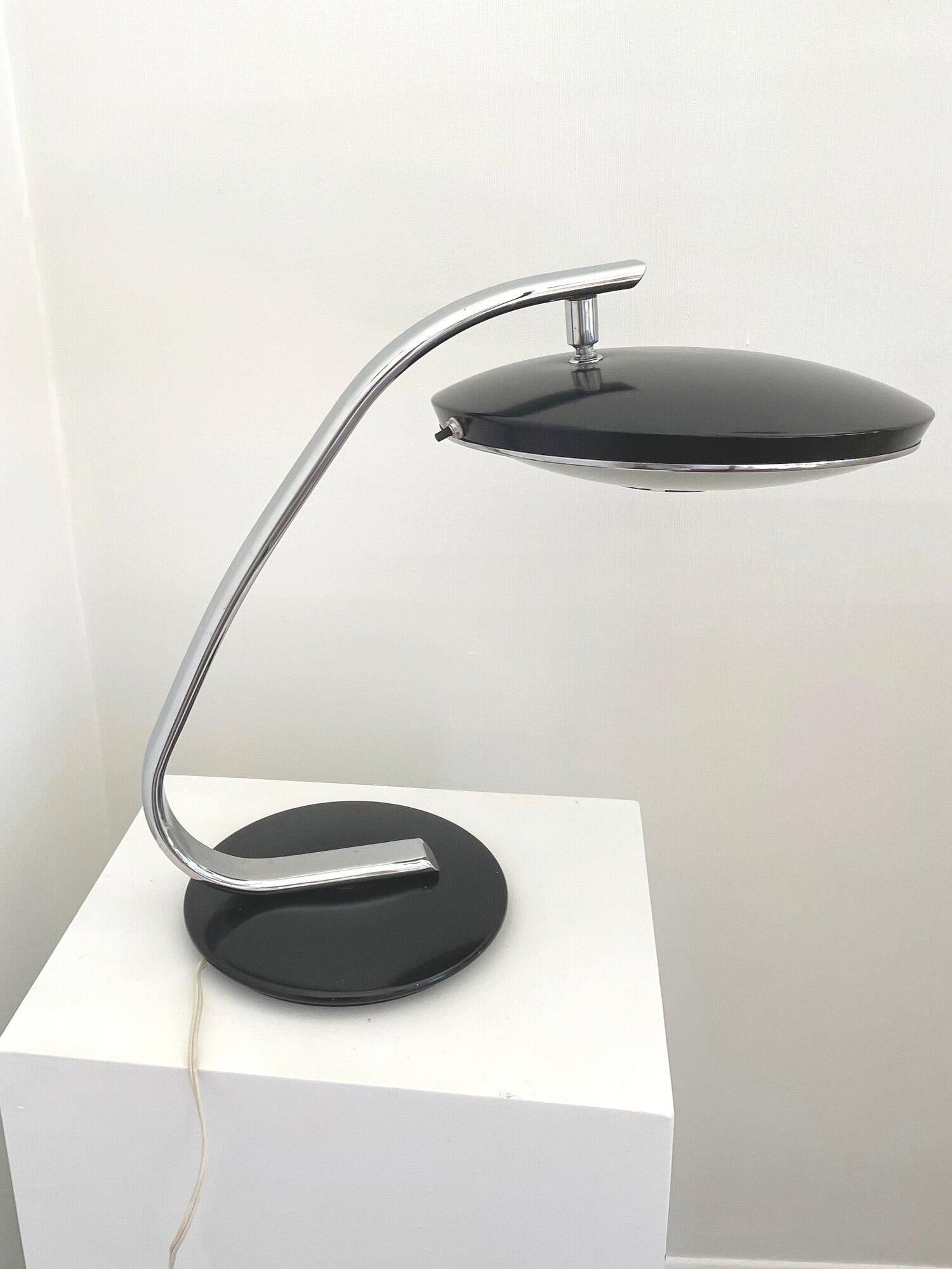 Iconic Midcentury Fase Lamp, 1960s For Sale at 1stDibs