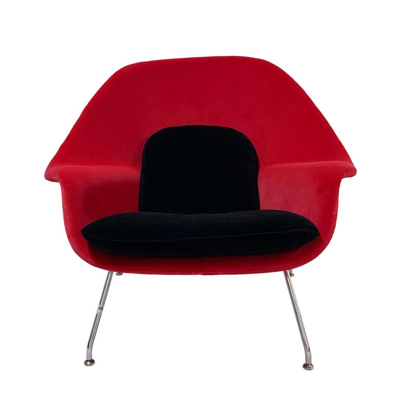 Iconic Mid-Century Modern Knoll Womb Chair and Ottoman For Sale at 1stDibs
