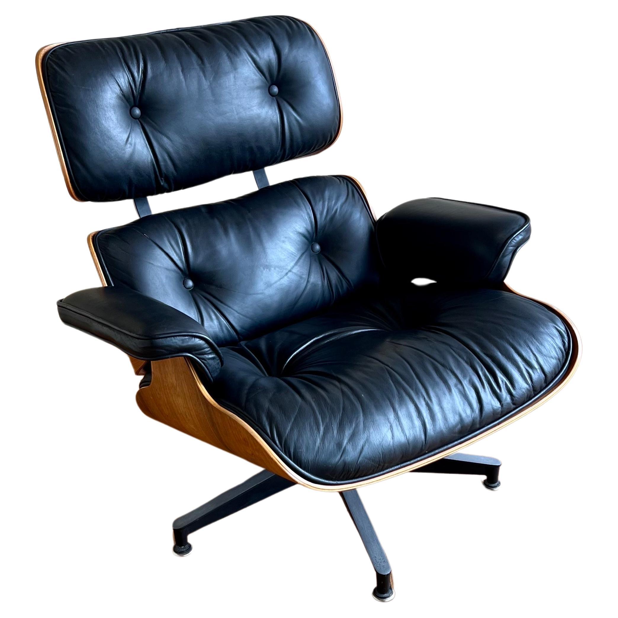Iconic Pair of Herman Miller Eames Rosewood and Leather Lounge Chairs ...