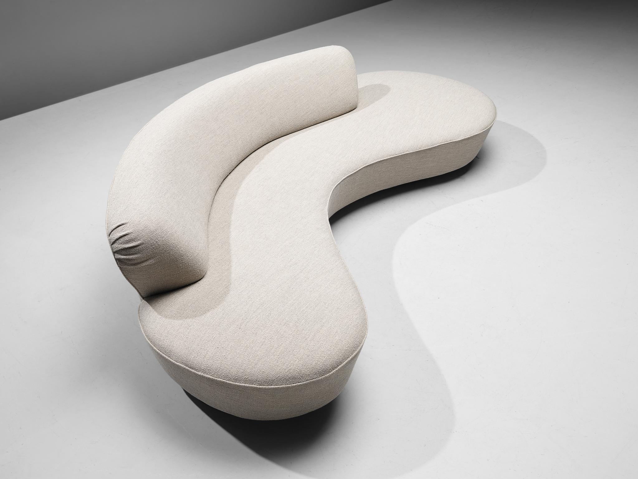 Iconic Vladimir Kagan ‘Serpentine’ Sofa in White Upholstery at 1stDibs