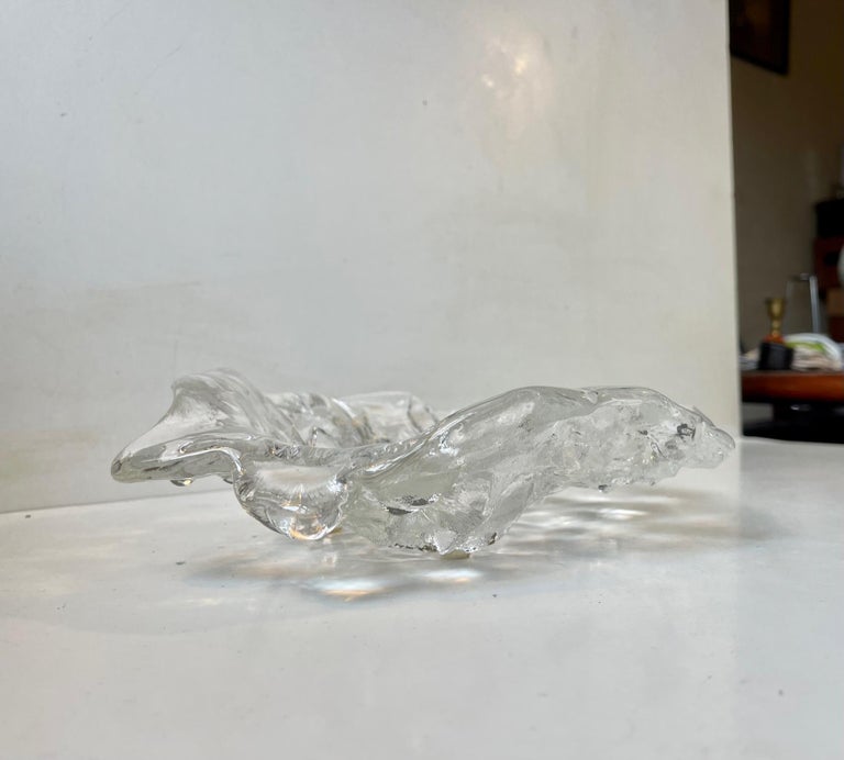 Icy Abstract Art Glass Dish by Pukeberg Sweden, 1970s For Sale at 1stDibs