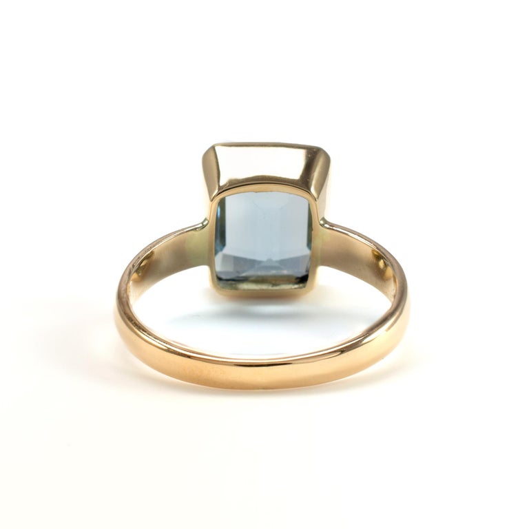 Certified Aquamarine Octagon Bezel Setting Solitaire Ring 18 Karat ...