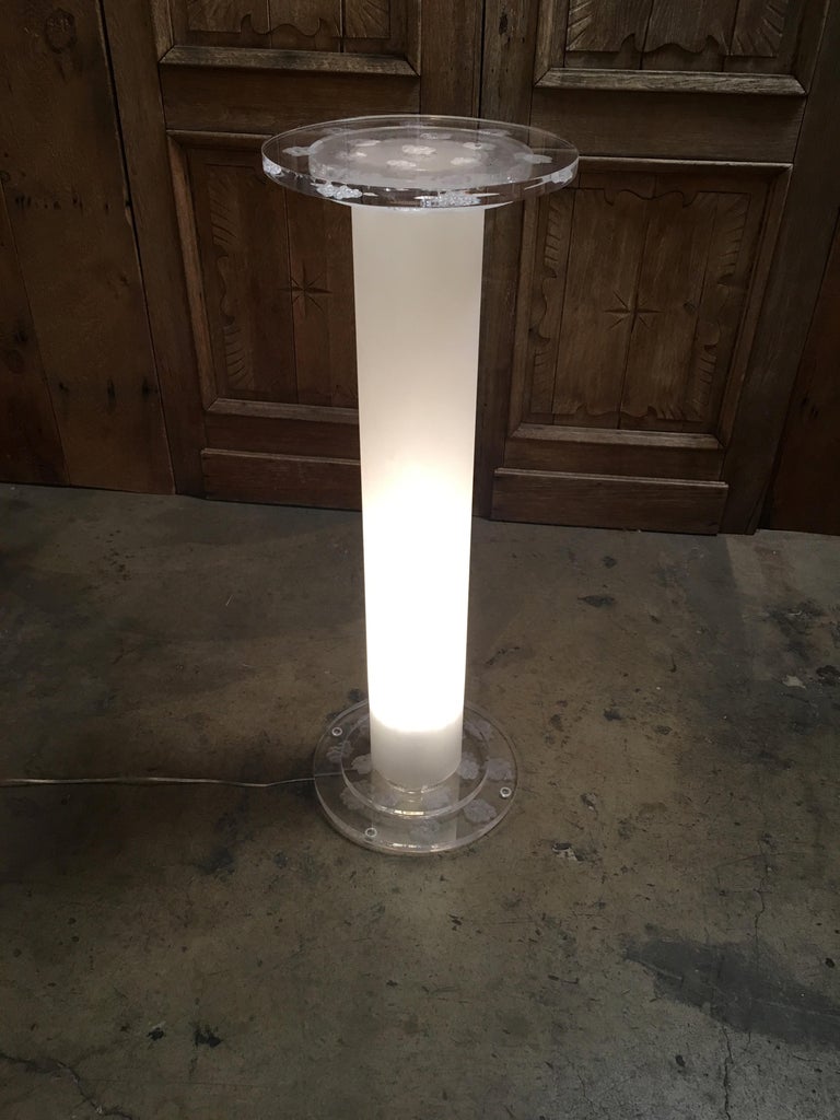 Illuminated Lucite Column at 1stDibs | illuminated columns
