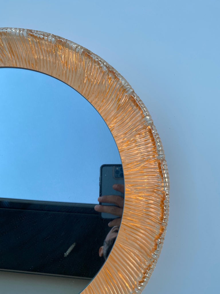 Illuminated Round Acrylic Mirror For Sale at 1stDibs