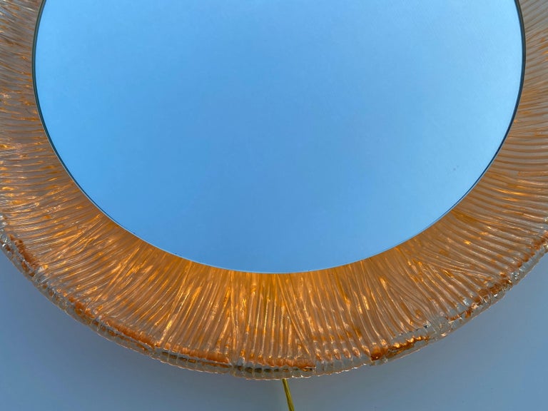 Illuminated Round Acrylic Mirror For Sale at 1stDibs