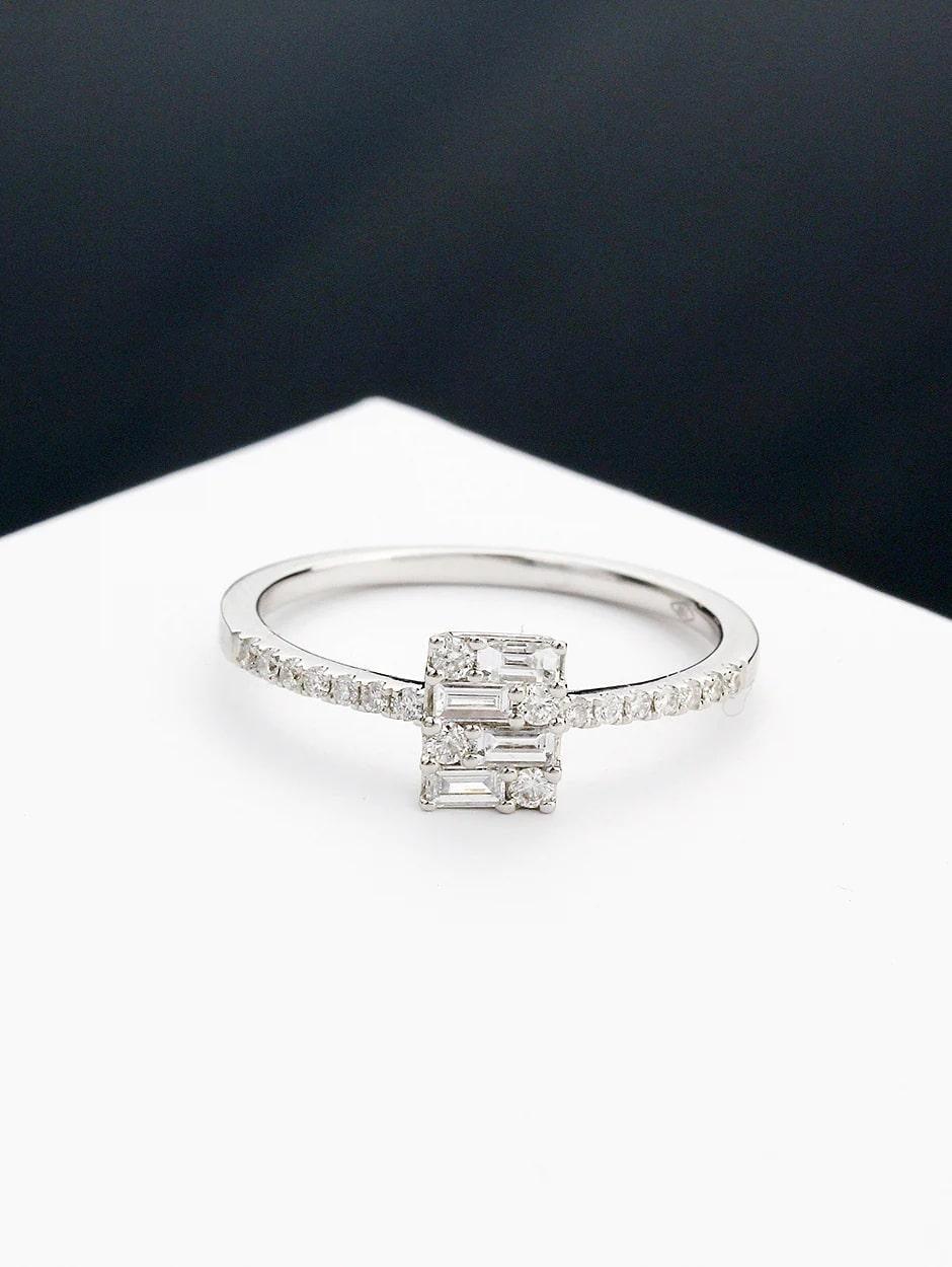 Customizable Illusional Diamond-B Ring For Sale at 1stDibs