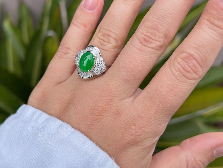 Imperial Jade Ring With Diamonds 1.20 Carats Total 18K Gold For Sale at ...