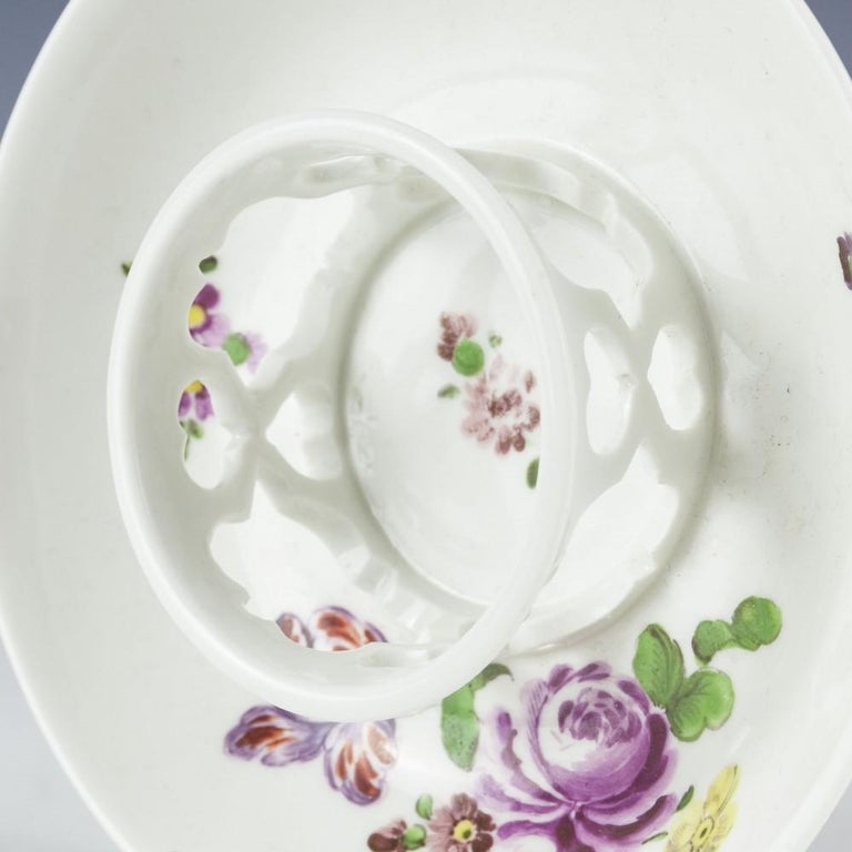 Imperial and Royal Porcelain Vienna Trembleuse, circa 1780 at 1stDibs