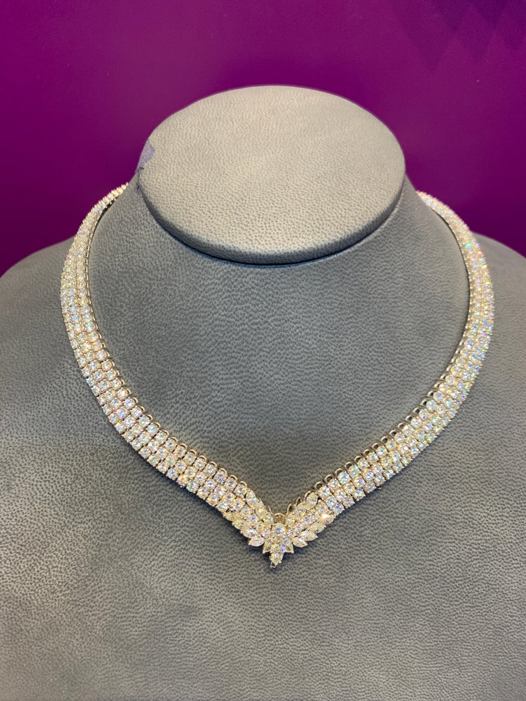 Certified Colombian Emerald and Diamond Necklace For Sale at 1stDibs