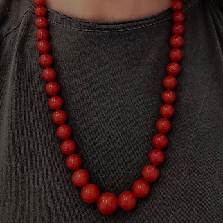 Important Deep Red Coral Necklace with 18 Karat Yellow Gold Diamond ...