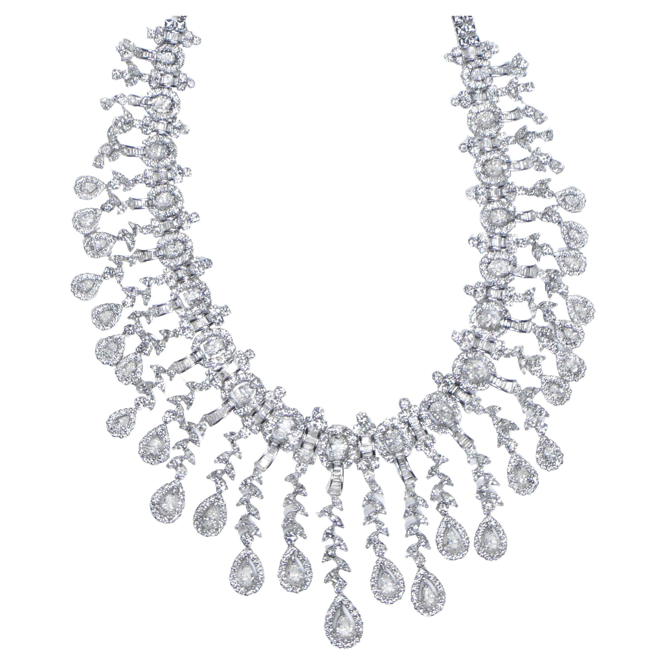 Important Diamond Drop Necklace 28 Carats 18K White Gold For Sale at ...