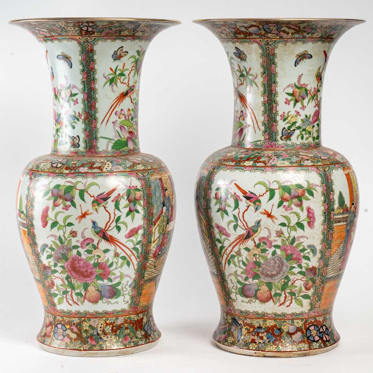 Important Pair of Canton Vases, China For Sale at 1stDibs