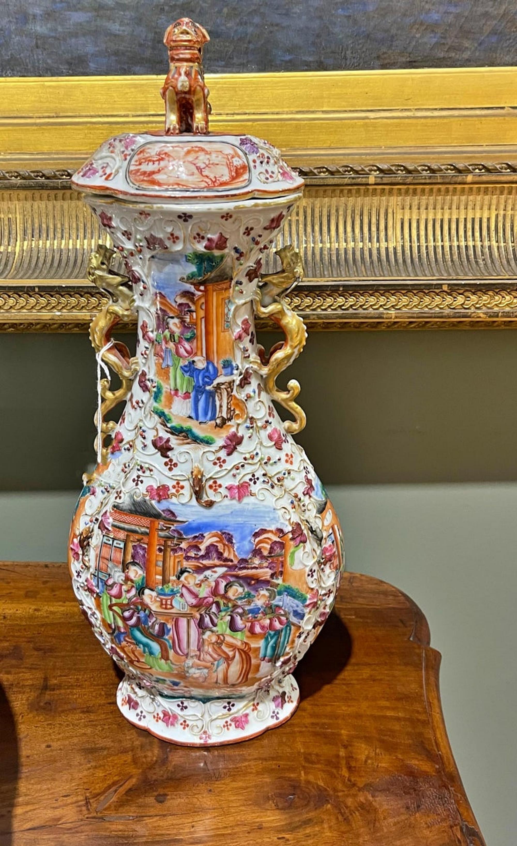 Fine Pair of Lid Jars In Chinese Porcelain, " India Company" Qianlong ...