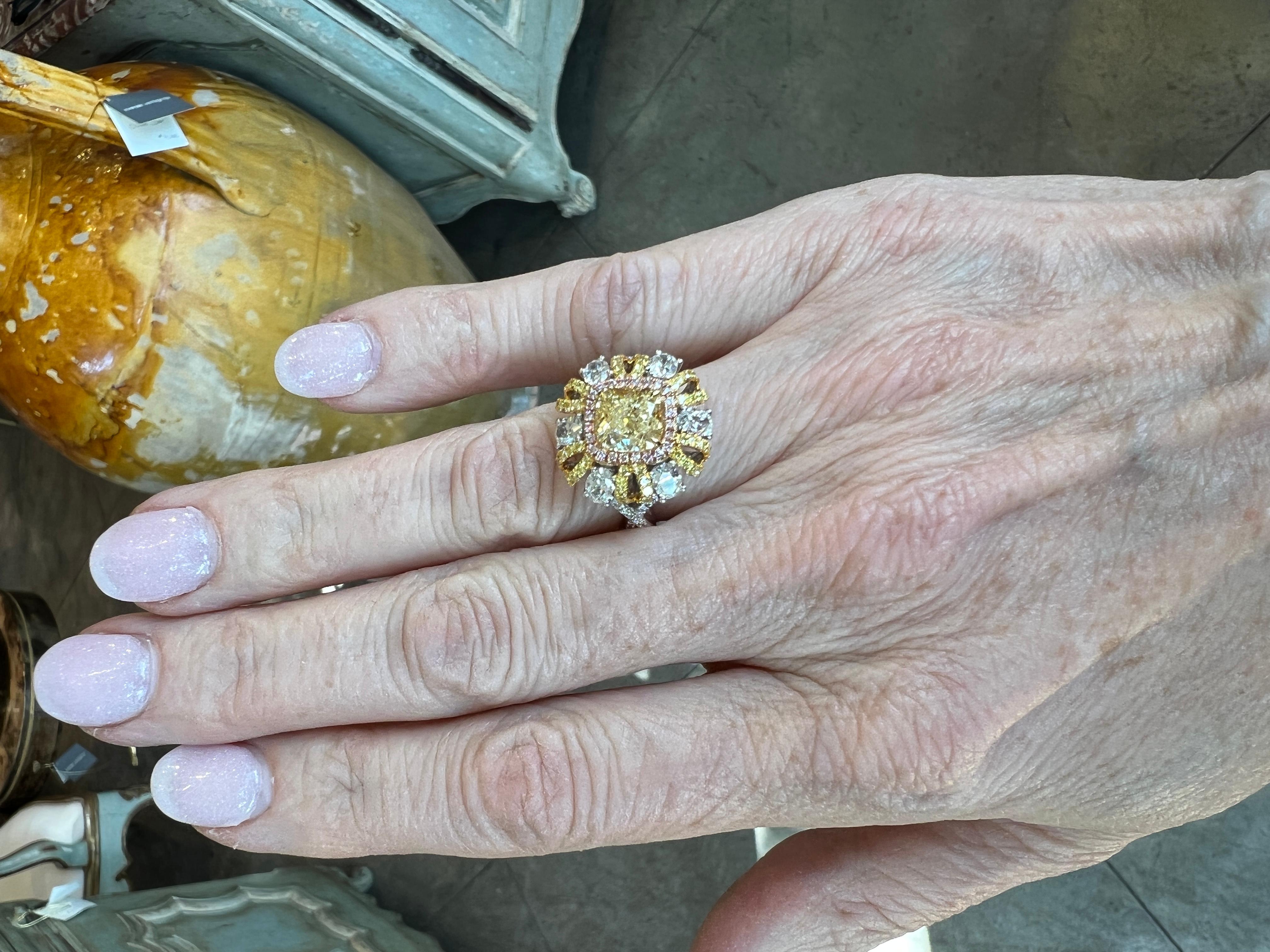 Important Yellow and Pink Diamond Ring For Sale at 1stDibs