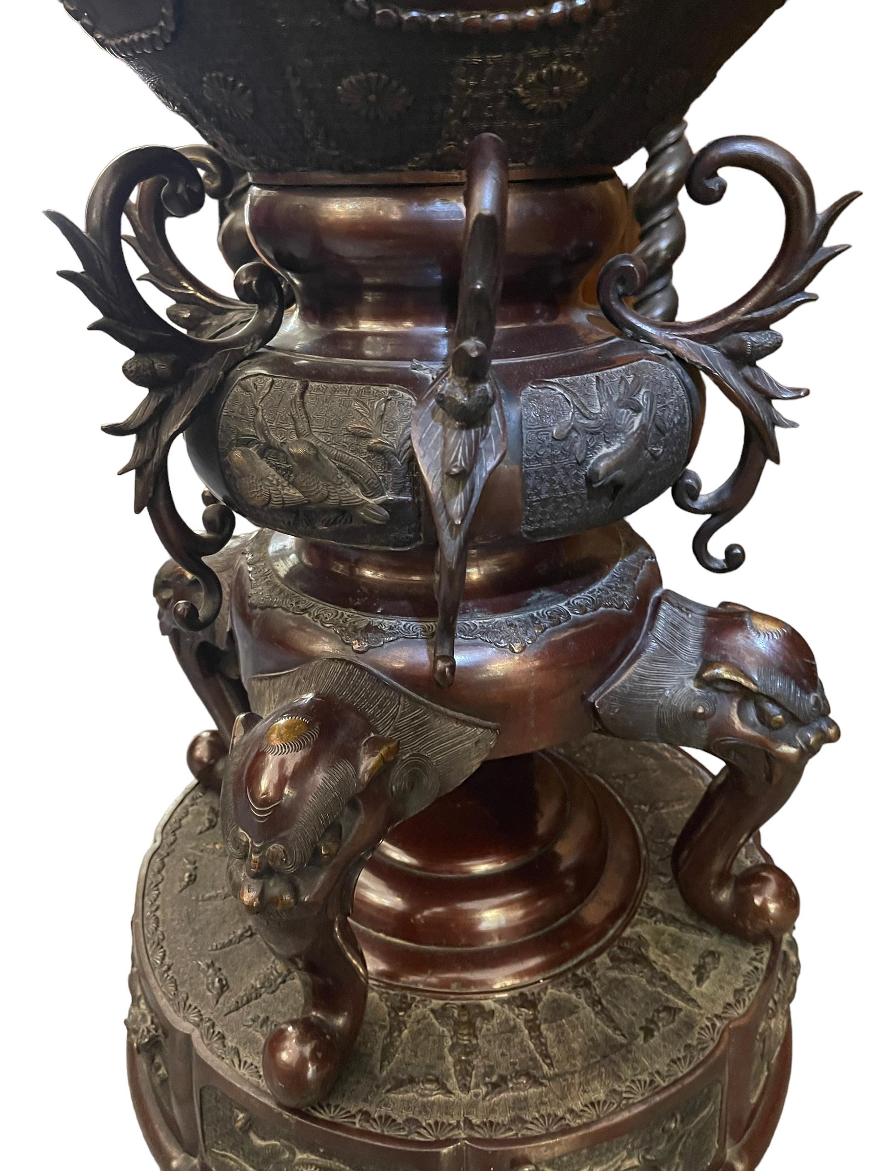 Imposing Japanese censer, 19th century, patinated bronze. For Sale at ...