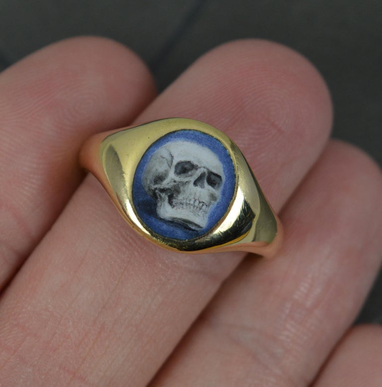 Impressive 18 Carat Gold and Enamel Skull Signet Ring For Sale at 1stDibs