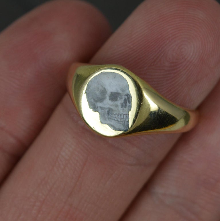 Impressive 18 Carat Gold and Enamel Skull Signet Ring For Sale at 1stDibs