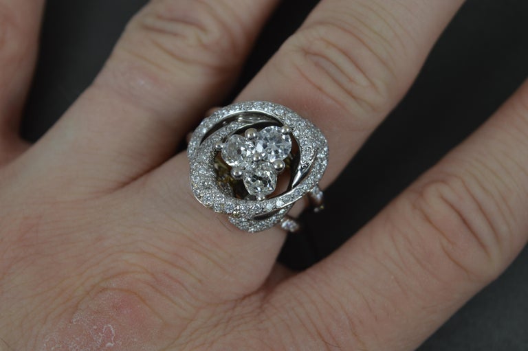 Impressive 2.5ct Diamond and 18ct Gold Heavy Cluster Ring For Sale at ...