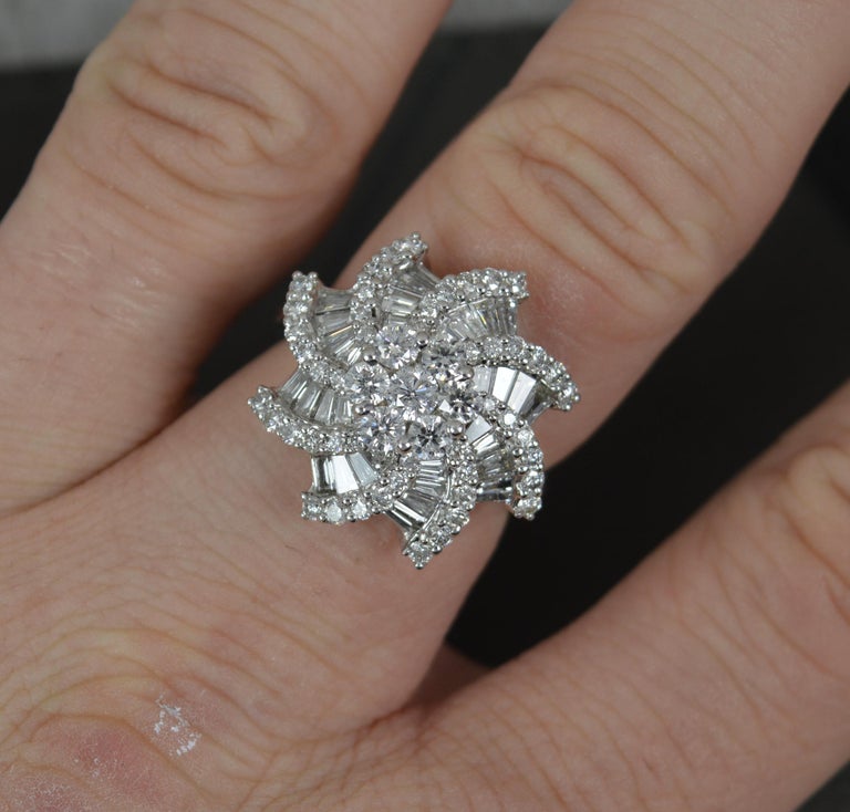 Impressive 2.5ct Diamond and 18ct Gold Swirl Cluster Ring For Sale at ...