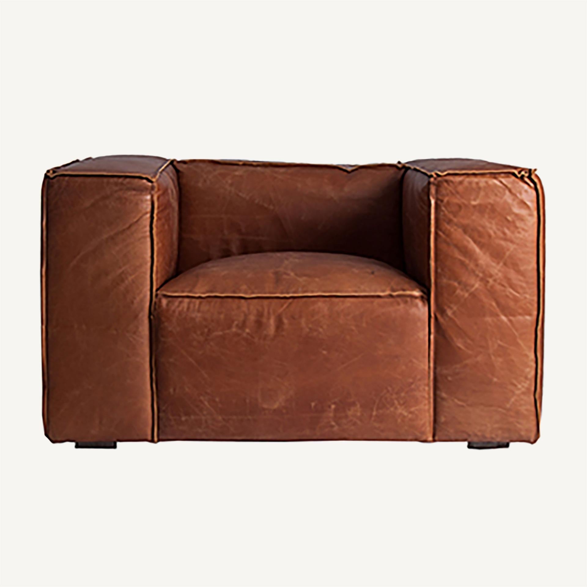 Fast Track, Vintage Style Armchair in Caramel Leather For Sale at 1stDibs