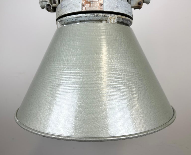 Industrial Explosion Proof Lamp with Aluminium Shade from Elektrosvit ...