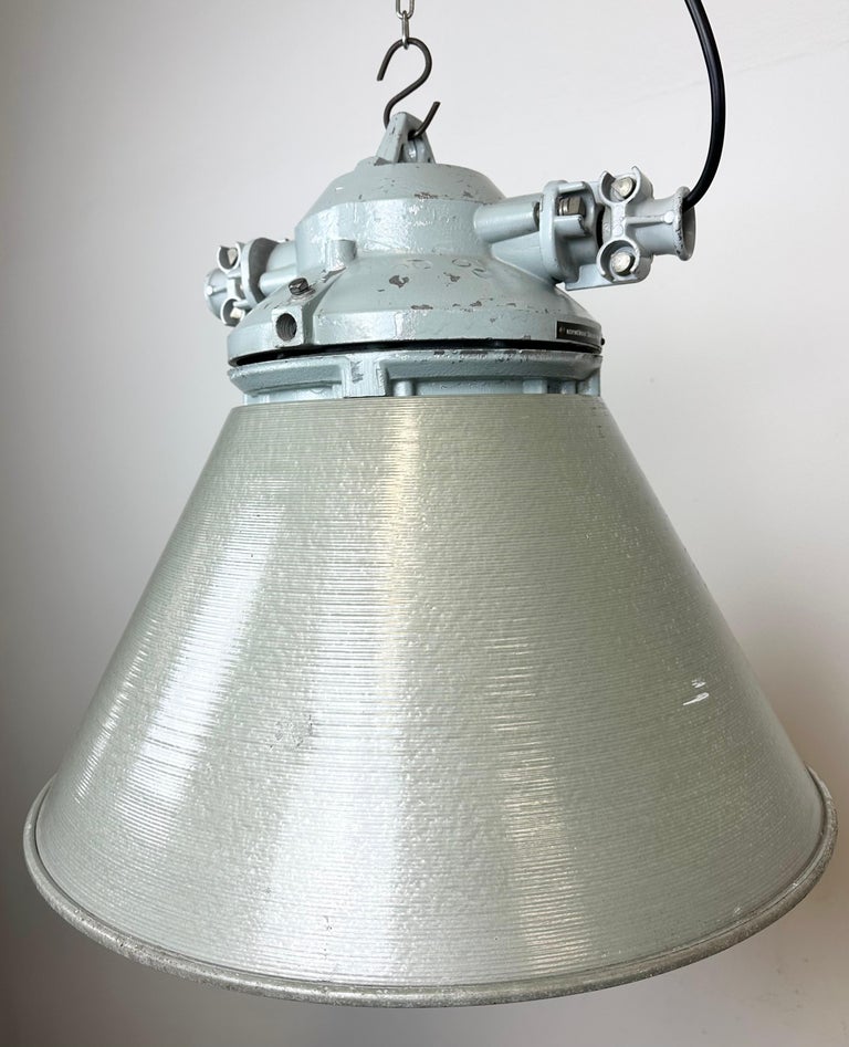 Industrial Explosion Proof Lamp with Aluminium Shade from Elektrosvit ...