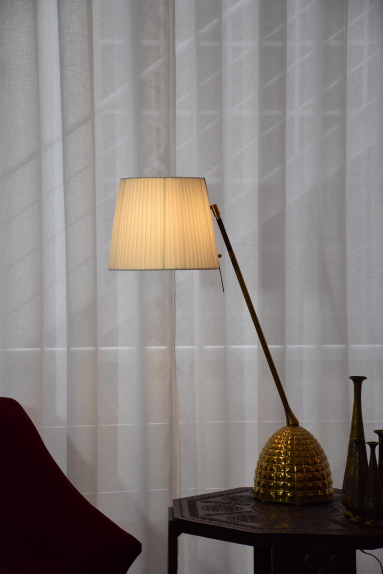 Infinitus-VI Tall Contemporary Brass Table Lamp, Flow Collection For ...