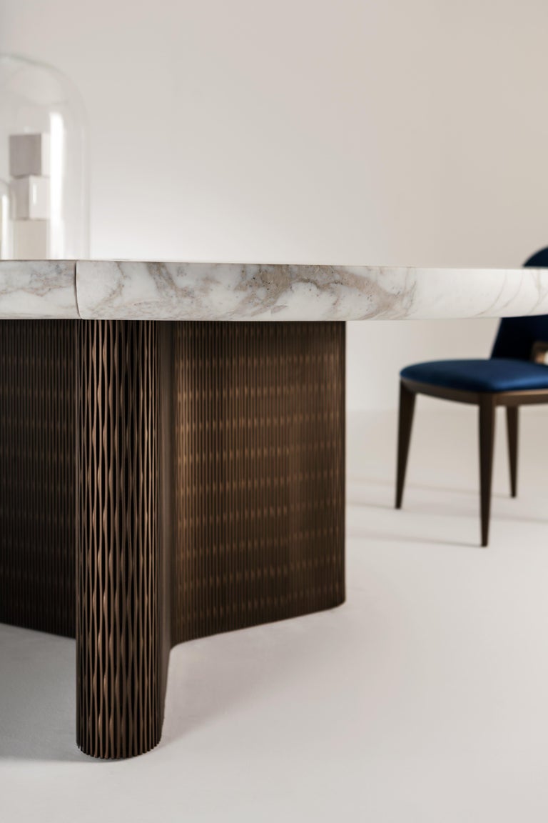 Infinity Round Dining Table by Laura Meroni For Sale at 1stDibs