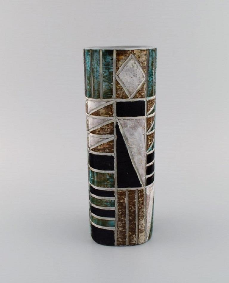 Ingrid Atterberg (1920-2008) for Upsala-Ekeby. Rare vase in glazed ...