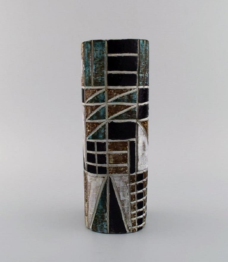 Ingrid Atterberg (1920-2008) for Upsala-Ekeby. Rare vase in glazed ...
