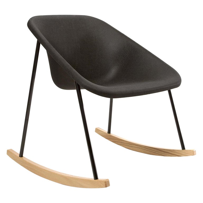 Chaise à bascule lumineuse Inno Kola conçue par Mikko Laakonen En vente ...