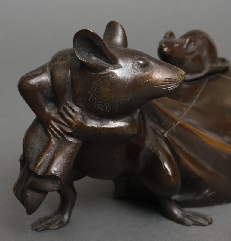 Japanese Bronze Okimono 置物 of a Rat Hauling a Sack, Signed 'Seiun Saku ...