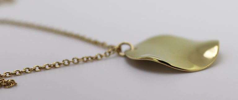 Ippolita Yellow Gold “Wavy Disc” Pendant-Necklace For Sale at 1stDibs
