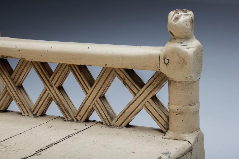 Irish Wooden Settle Chair, 19th Century For Sale at 1stDibs