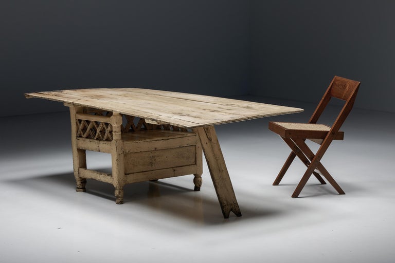 Irish Wooden Settle Chair, 19th Century For Sale at 1stDibs