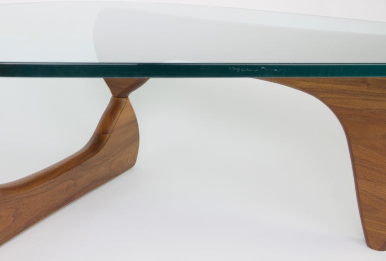 Isamu Noguchi Low Table IN-50 for Herman Miller at 1stDibs | herman ...