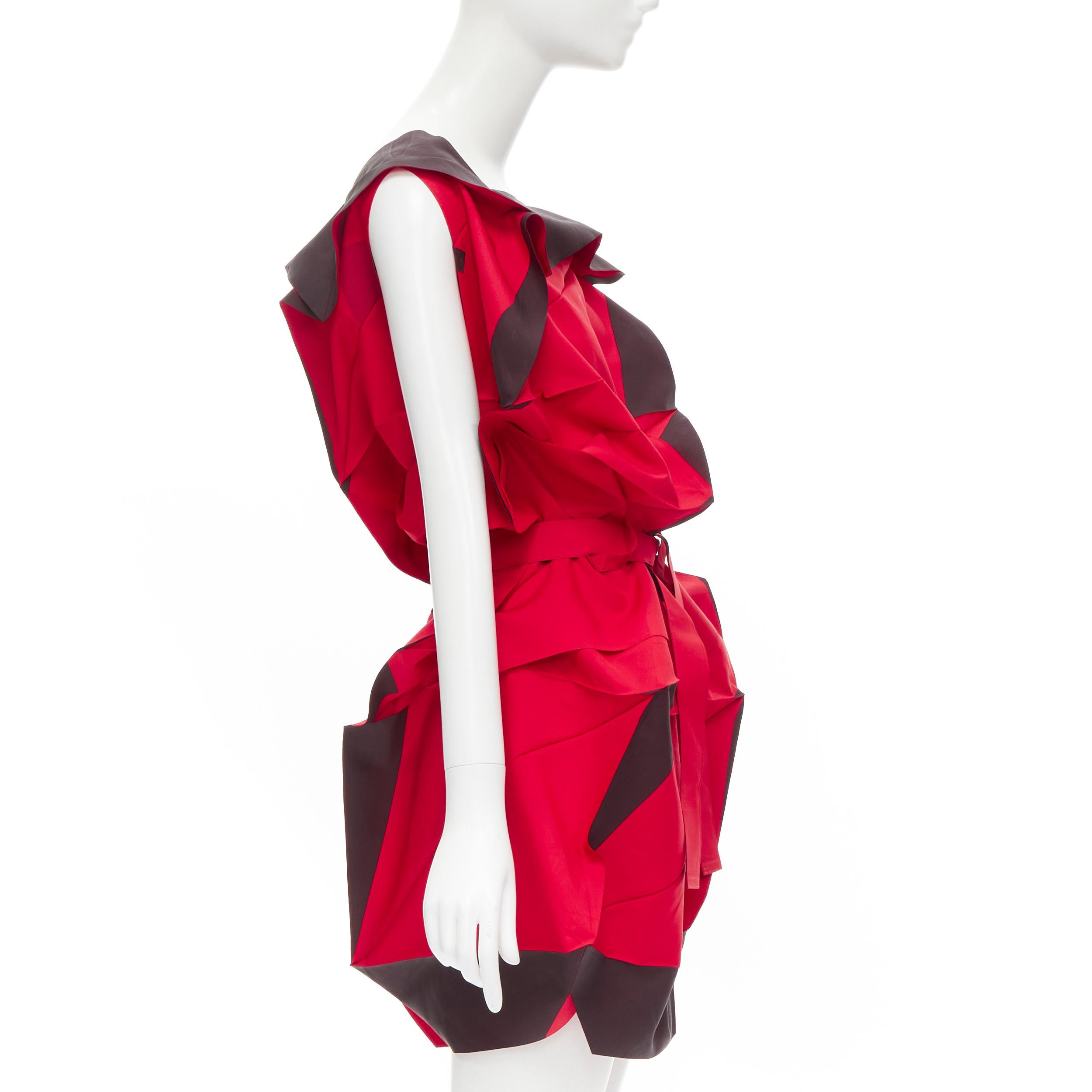 ISSEY MIYAKE 132 5. black red origami foldable 3D pleated belted dress ...