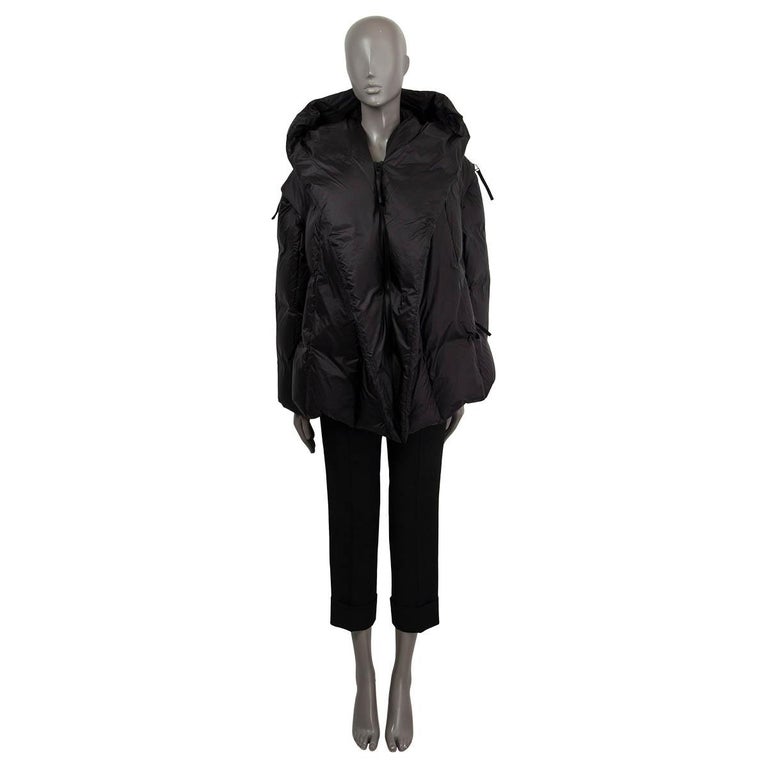 ISSEY MIYAKE black nylon DETACHABLE SLEEVE PUFFER DOWN Jacket 2 M For ...