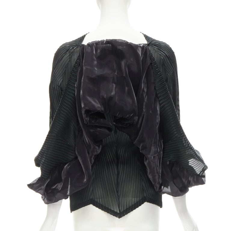 ISSEY MIYAKE green plisse pleat black cloud ruffle shawl top JP3 L For ...