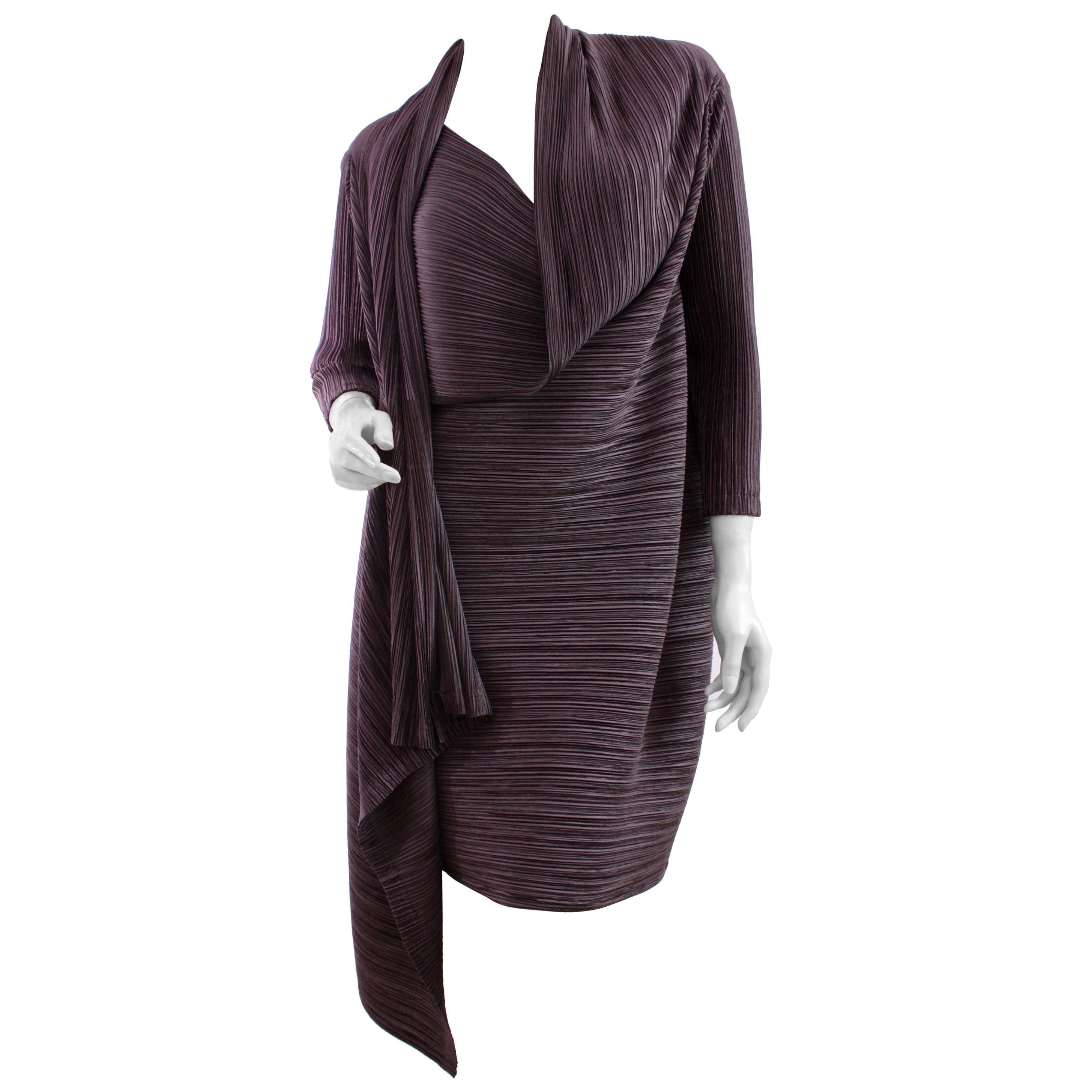 Issey Miyake Jacket Long Pleated Vintage Sz S/M at 1stDibs | pleated jacket