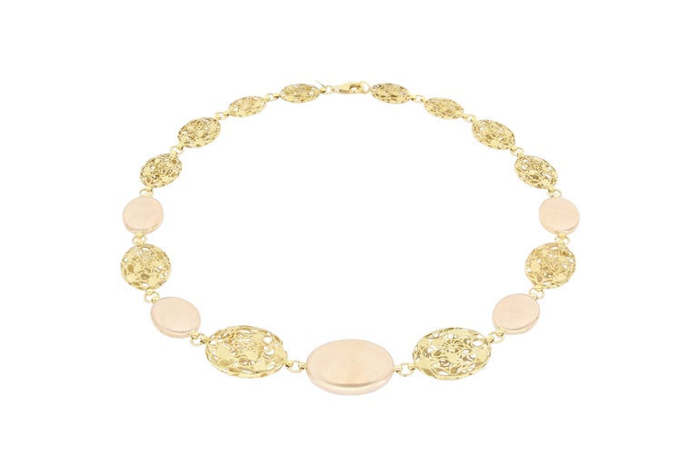 Italian 18K Gold Necklace with Superb Crasftsmanship For Sale at 1stDibs