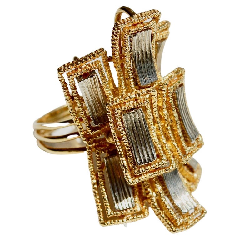 Italian 18KG Pagoda Annaratone and Magyary Design Ring For Sale at 1stDibs