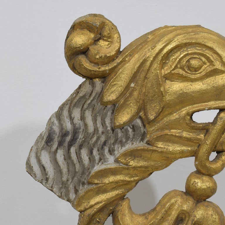 Italian 18th Century Carved Giltwood Baroque Eaglehead For Sale at 1stDibs