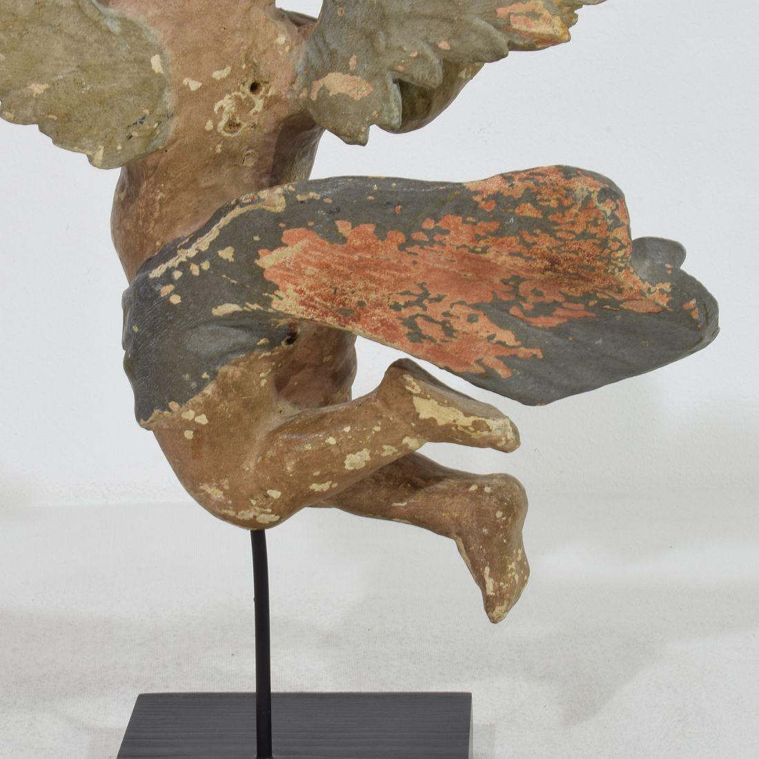 Italian 18th Century Hand Carved Wooden Baroque Angel For Sale at 1stDibs